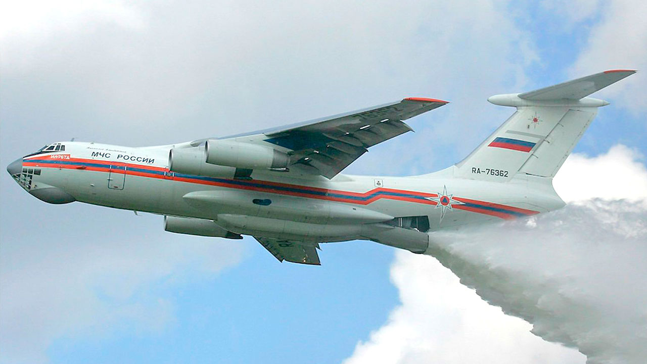 Evo anuncia llegada de avión cisterna ruso Ilyushin para reforzar ...