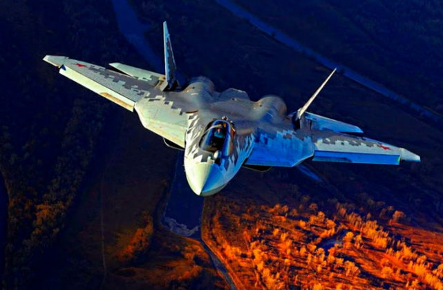 Primer avión de combate de quinta generación Su-57 entró en servicio ...