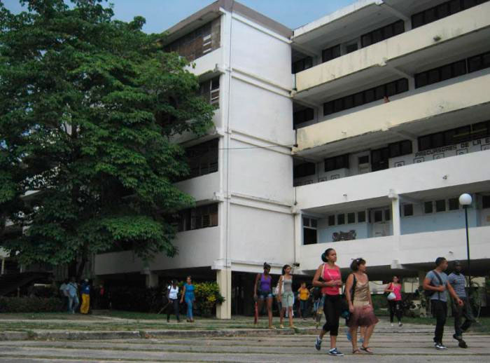 CUBA: Cumple 55 años la primera universidad creada por la Revolución ... CUBA: Cumple 55 años la primera universidad creada por la Revolución ...