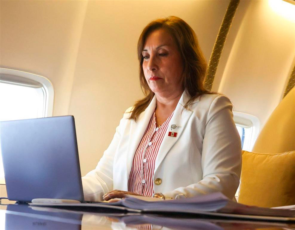 Nueva encuesta ratifica desaprobación masiva a presidenta de Perú ... Nueva encuesta ratifica desaprobación masiva a presidenta de Perú ...